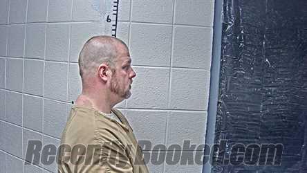 Recent Booking / Mugshot for KEITH ALLEN TANNER in Letcher County, Kentucky