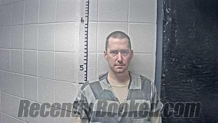 Recent Booking / Mugshot for ALEX LEE FLEMING in Letcher County, Kentucky