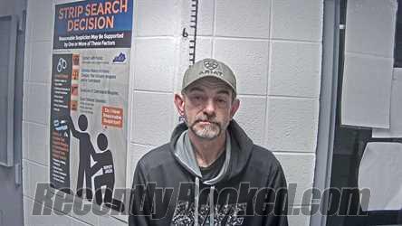 Recent Booking / Mugshot for JAMIE D WRIGHT in Letcher County, Kentucky