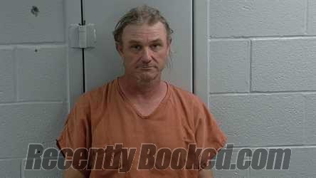 Recent Booking / Mugshot for CHRISTOPHER EADES in Logan County, Kentucky