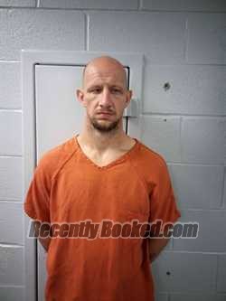 Recent Booking / Mugshot for HUNTER WHITTAKER in Logan County, Kentucky