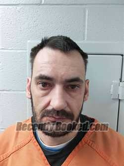 Recent Booking / Mugshot for NICHOLAS ANDERSON in Logan County, Kentucky