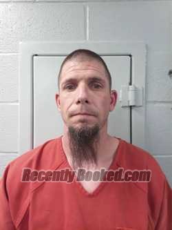 Recent Booking / Mugshot for CHRISTOPHER WALKER in Logan County, Kentucky