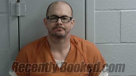 Recent Booking / Mugshot for GREGORY LYONS in Logan County, Kentucky