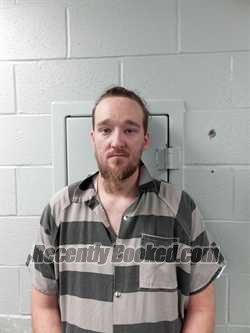 Recent Booking / Mugshot for TRAVIS RICHARDSON in Logan County, Kentucky