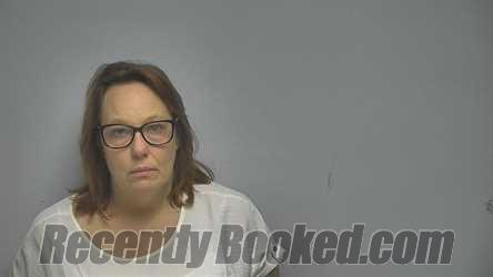 Recent Booking / Mugshot for STEPHANIE A BURKHART in McCracken County ...