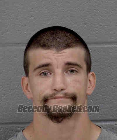 Recent Booking / Mugshot for RYAN CHRISTOPHER BUMGARNER in Mecklenburg County, North Carolina