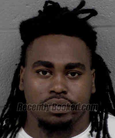 Recent Booking / Mugshot for KADARIAN CORTEZ FORD in Mecklenburg County ...