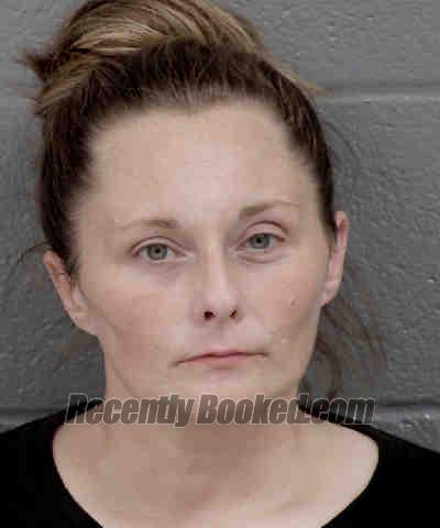 Recent Booking / Mugshot for JESSICA AMBER PERRY in Mecklenburg County ...