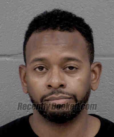Recent Booking / Mugshot for JASON ALAIN MURDOCK in Mecklenburg County ...