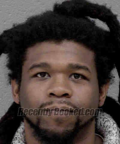 Recent Booking / Mugshot for ANGEL DEONTE MCINTOSH in Mecklenburg ...