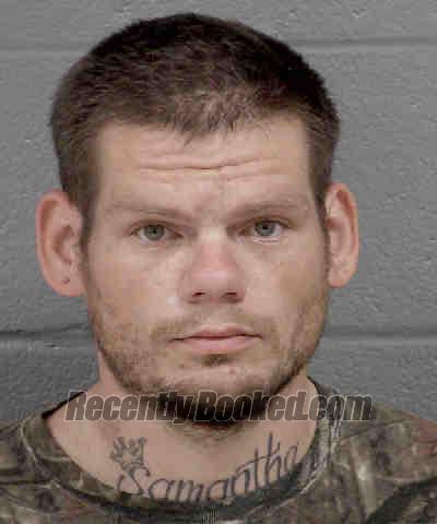 Recent Booking / Mugshot for NICHOLAS ALEXANDER HELMS in Mecklenburg ...