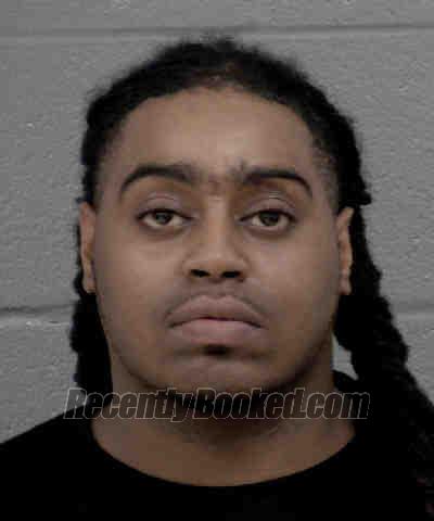 Recent Booking / Mugshot for DIMITRIUS ACREY in Mecklenburg County ...