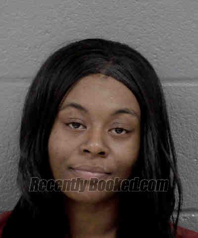 Recent Booking / Mugshot for MARIA SHAWNDELL BYNUM in Mecklenburg ...