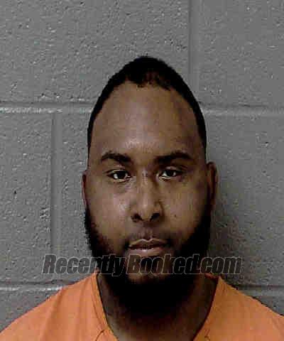 Recent Booking / Mugshot for DOMINIQUE DUGGINS in Mecklenburg County ...