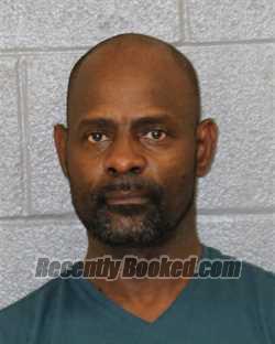 Recent Booking / Mugshot for ROBERT ALEXANDER ADAMS in Mecklenburg ...