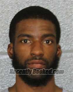 Recent Booking / Mugshot for ERICK CLINTON SINCLAIR in Mecklenburg ...