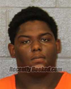 Recent Booking / Mugshot for QUAVON STROTHER in Mecklenburg County ...