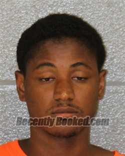Recent Booking / Mugshot for ISAIAH WALKER in Mecklenburg County, North ...