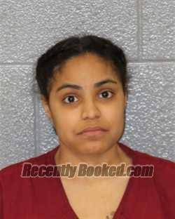 Recent Booking / Mugshot for SHANIA RACHEL GREEN in Mecklenburg County ...