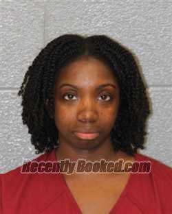 Recent Booking / Mugshot for TAMARA THOMAS in Mecklenburg County, North ...