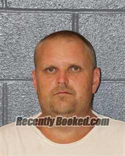 Recent Booking / Mugshot for ERICK EUGENE MAY in Mecklenburg County ...