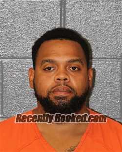 Recent Booking / Mugshot for JUSTIN ALEJANDRO MARTIN in Mecklenburg ...