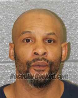 Recent Booking / Mugshot for DRAPER ROBINSON in Mecklenburg County ...