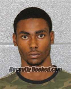 Recent Booking / Mugshot for DERRIUS KEYSHAUN WALLACE in Mecklenburg ...