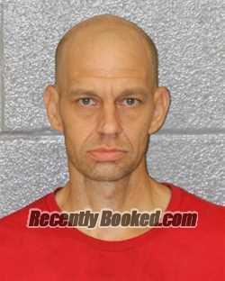 Recent Booking / Mugshot for JEREMY SCOTT YATES in Mecklenburg County ...