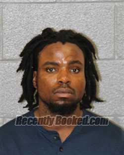 Recent Booking / Mugshot for TRAVIS ANDRE OLIVER in Mecklenburg County ...