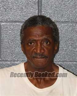 Recent Booking / Mugshot for DONALD BLAIR JONES in Mecklenburg County ...