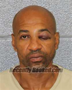 Recent Booking / Mugshot for RODERICK DARNELL HARDIN in Mecklenburg ...