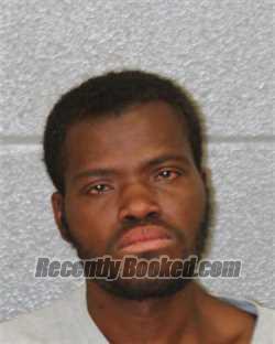 Recent Booking / Mugshot for JEREMIAH DOLO in Mecklenburg County, North ...