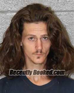 Recent Booking / Mugshot for DANIEL RAY GORDON in Mecklenburg County ...
