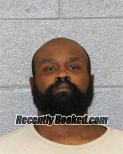 Recent Booking / Mugshot for DEQUAVIUS GLENN in Mecklenburg County ...