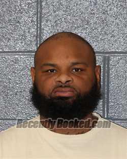 Recent Booking / Mugshot for MARVIN LEACH in Mecklenburg County, North ...