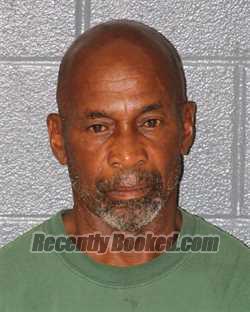 Recent Booking / Mugshot for VICTOR NELSON PENDERGRASS in Mecklenburg ...