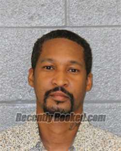 Recent Booking / Mugshot for DORON D RICHARDS in Mecklenburg County ...