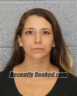 Recent Booking / Mugshot for ARIEL MARIE CREWS in Mecklenburg County ...