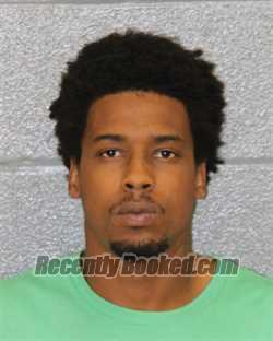 Recent Booking / Mugshot for JAQUAN RIVERA in Mecklenburg County, North ...