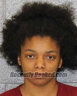 Recent Booking / Mugshot for ANNIAH GRACE in Mecklenburg County, North ...