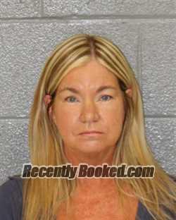 Recent Booking / Mugshot for DEBRA ANN DUFFY in Mecklenburg County, North Carolina