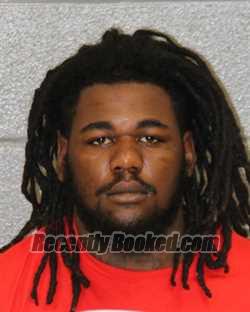 Recent Booking / Mugshot for TAUJMEL DIQUAN MOUZON in Mecklenburg ...