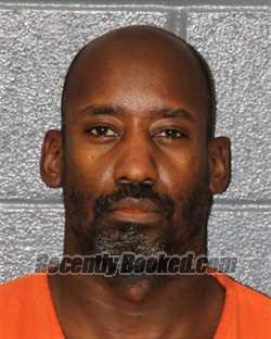 Recent Booking / Mugshot for MARK EMMANUEL MCCOLLOUGH in Mecklenburg ...