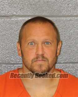 Recent Booking / Mugshot for AARON TROY SUTTON in Mecklenburg County ...