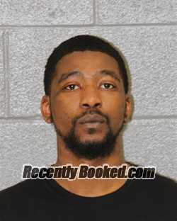 Recent Booking / Mugshot for REGGIE LYNN PERRY in Mecklenburg County ...