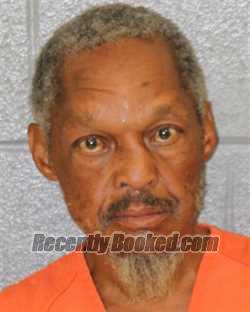 Recent Booking / Mugshot for TERRY ANTONIO HOWARD in Mecklenburg County ...