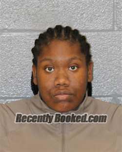 Recent Booking / Mugshot for ALEXIS CORVETTE HARRIS in Mecklenburg ...