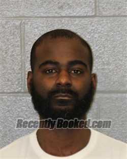 Recent Booking / Mugshot for DEDRICK DANGELO DAVIS in Mecklenburg ...